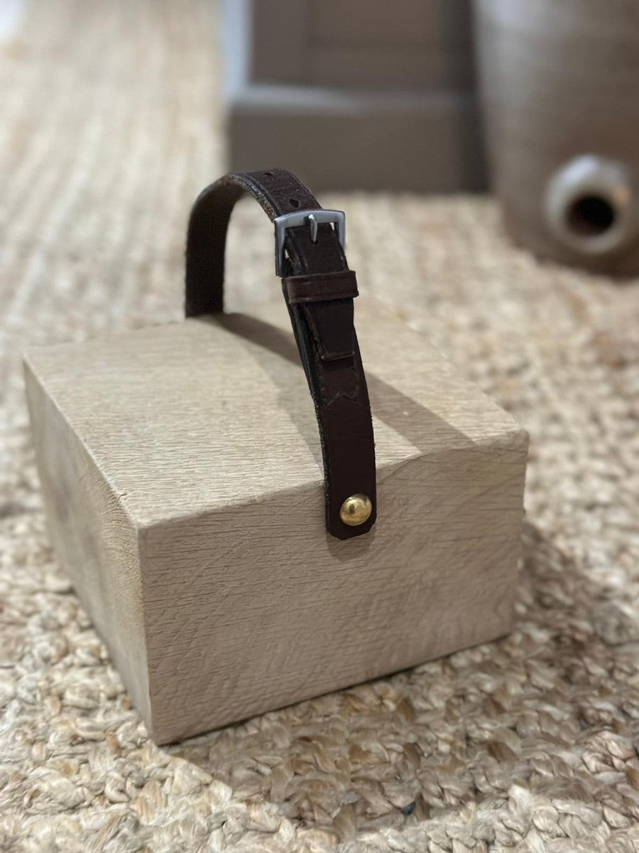 Saddle Strap Small Door Stop – The Tweed Boutique